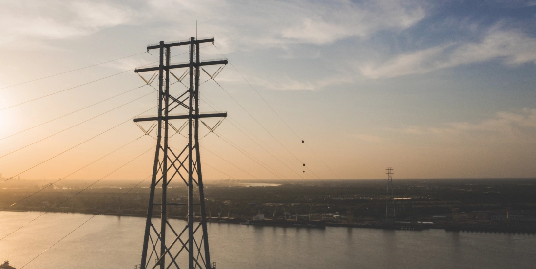 Connectivity. Renewable energy. Lighting & Traffic. | Valmont